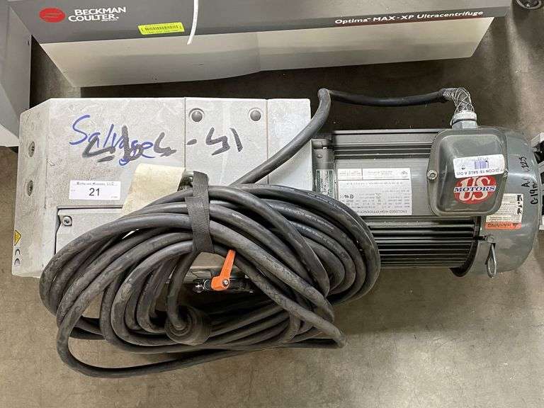 LEYBOLD D40B VACUUM PUMP - Bentley & Associates, LLC