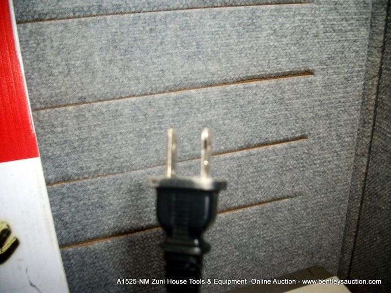 REALISTIC SCR-15 RADIO - Bentley & Associates, LLC