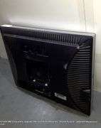 DELL 2001FP LCD - NO POWER SUPPLY - Bentley & Associates, LLC