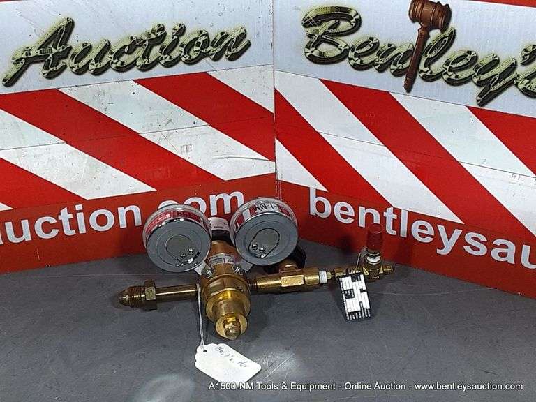 MATHESON 3121-580 COMPRESSED GAS REGULATOR - Bentley & Associates, LLC