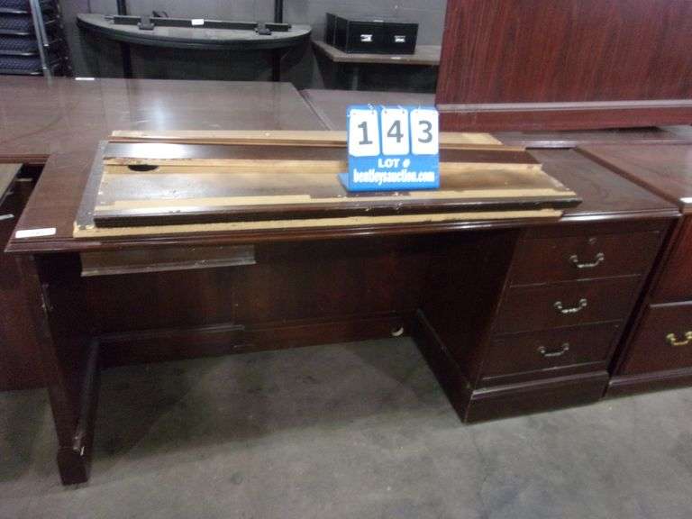 WOODEN OFFICE DESK W/ LEFT HAND RETURN - Bentley & Associates, LLC