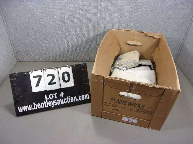 BOX: ASSORTED WINDSOR VACUUM COVERS - Bentley & Associates, LLC