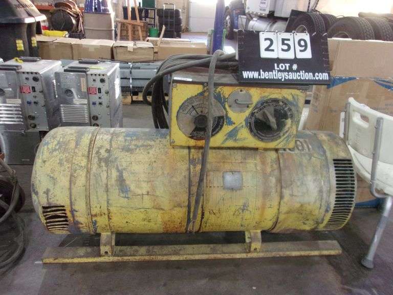 LINCOLN 3586 600 AMP TORPEDO ARC WELDER - Bentley & Associates, LLC