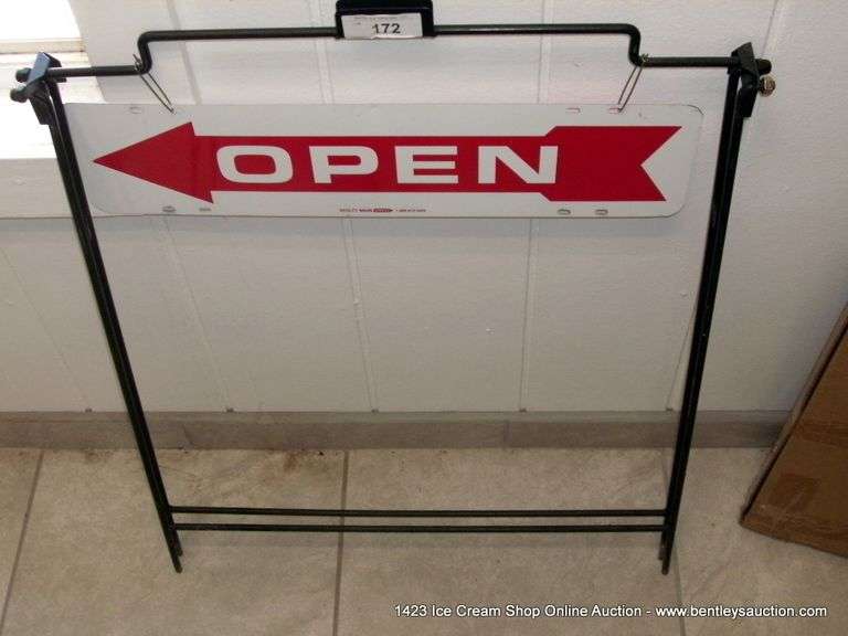 A-FRAME METAL ADVERTISING SIGN / STAND - BLACK - Bentley & Associates, LLC