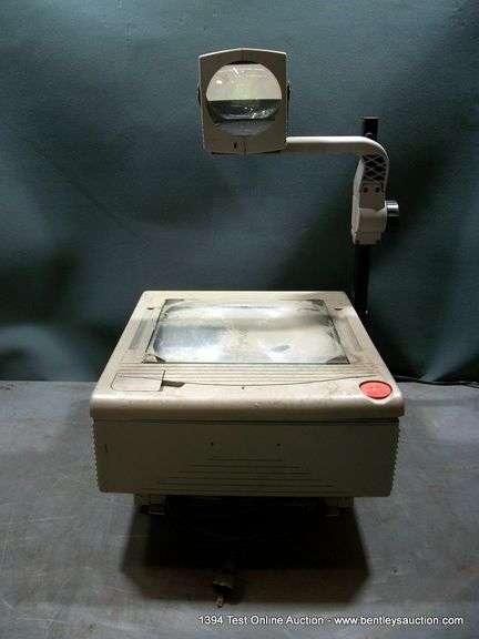 3M 1700 OVERHEAD PROJECTOR - Bentley & Associates, LLC