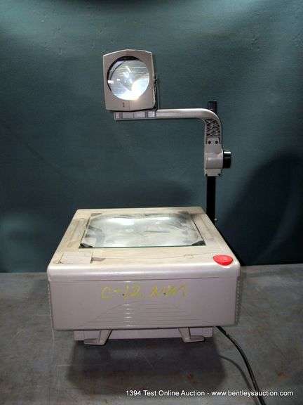 3M 1700 OVERHEAD PROJECTOR - Bentley & Associates, LLC