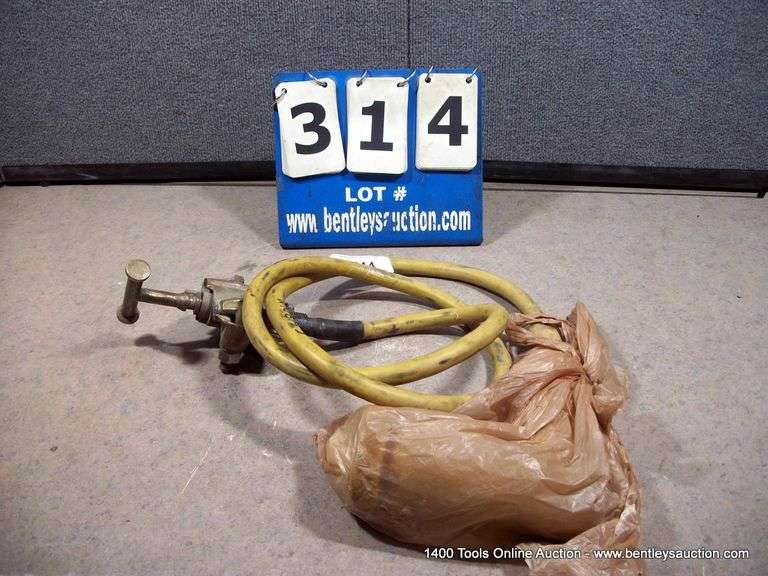 ELASTIMOLD GROUNDING ELBOW - Bentley & Associates, LLC