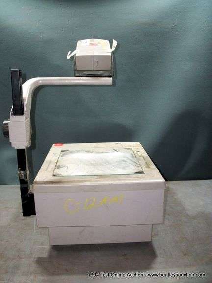 3M 1700 OVERHEAD PROJECTOR - Bentley & Associates, LLC