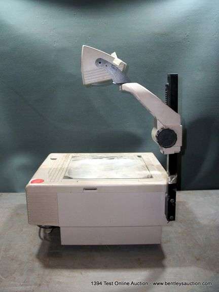 3M 1700 OVERHEAD PROJECTOR - Bentley & Associates, LLC