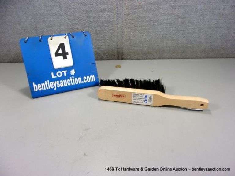 HARPER STIFF SYNTHETIC COUNTER DUSTER #471 - Bentley & Associates, LLC