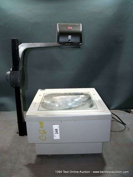 3M 1700 OVERHEAD PROJECTOR - Bentley & Associates, LLC