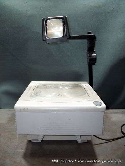 3M 1700 OVERHEAD PROJECTOR - Bentley & Associates, LLC