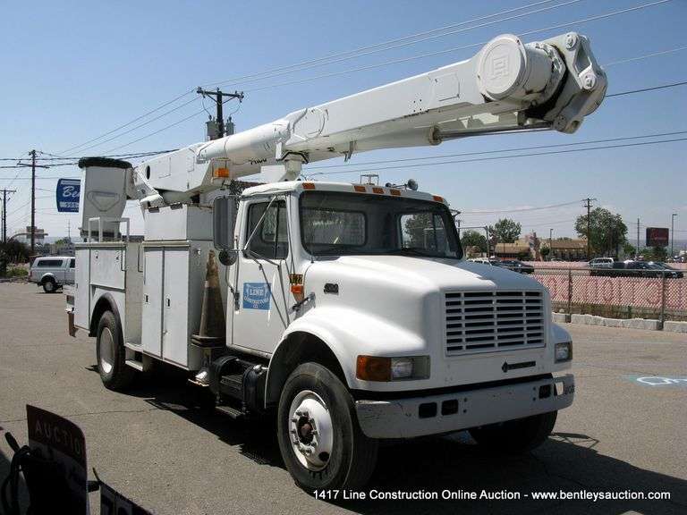 1999 INTERNATIONAL NAVISTAR 4700 BUCKET TRUCK ~ 45,038 MILES (Title ...