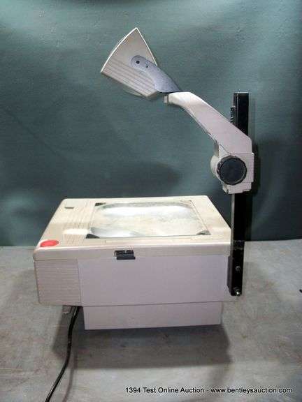 3M 1700 OVERHEAD PROJECTOR - Bentley & Associates, LLC