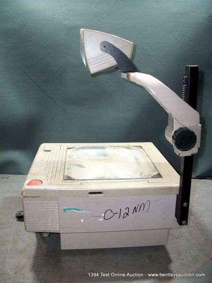 3M 1700 OVERHEAD PROJECTOR - Bentley & Associates, LLC