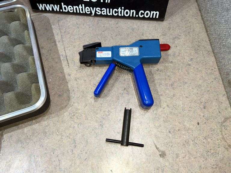 STS-1200 BANDING TOOL - Bentley & Associates, LLC