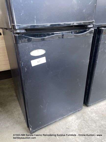 ROYAL MINIBAR REFRIGERATOR MODEL: 4000 MC-RH - Bentley & Associates, LLC