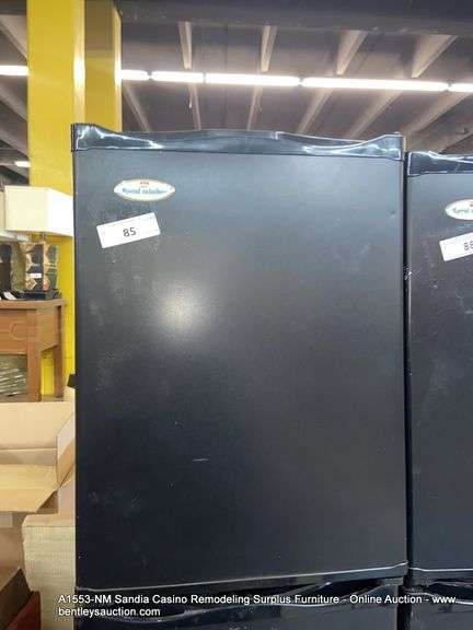 ROYAL MINIBAR REFRIGERATOR MODEL: 4000 MC-RH - Bentley & Associates, LLC