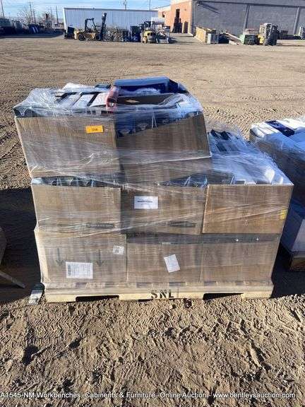 PALLET: 3-RING BINDERS - Bentley & Associates, LLC