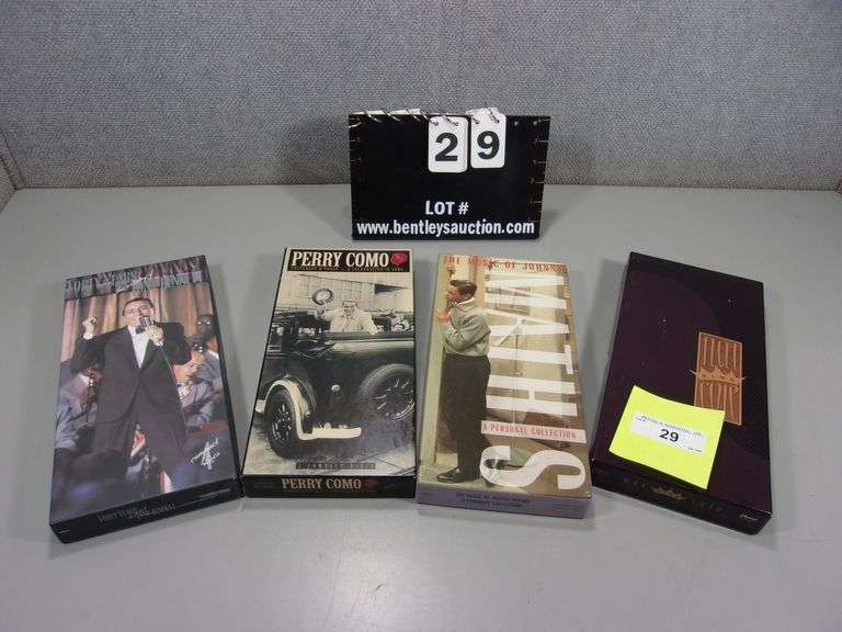 LOT: (4 PACK) CD'S - NAT COLE , JOHNNY MATHIS, PERRY COMO, TONY BENNETT ...