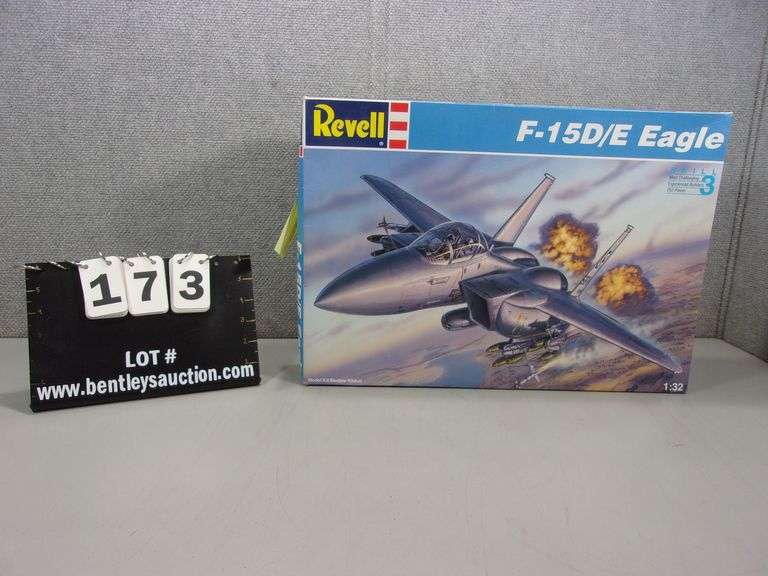 REVELL F-15 D/E EAGLE, 1/32 SCALE, #4755 - Bentley & Associates, LLC