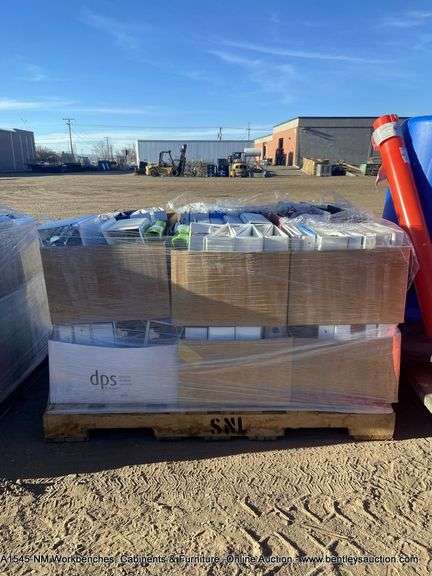 PALLET: 3-RING BINDERS - Bentley & Associates, LLC