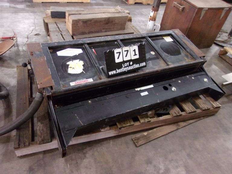 TOMMY-GATE USED HYDRAULIC LIFT PICK UP LIFTGATE - Bentley & Associates, LLC