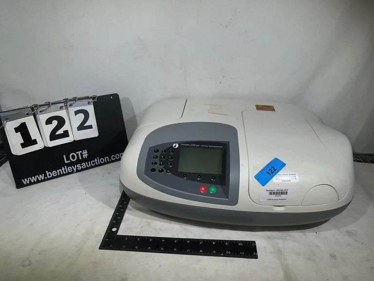 ULTROSPEC 2100 PRO UV/VISIBLE SPECTROPHOTOMETER - Bentley & Associates, LLC