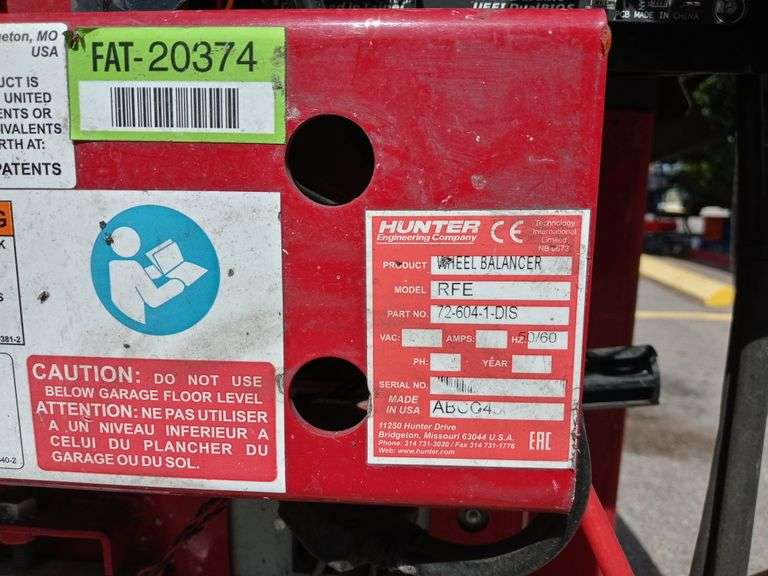 HUNTER ROAD FORCE ELITE RFE WHEEL BALANCER - USED, MISSING PARTS ...