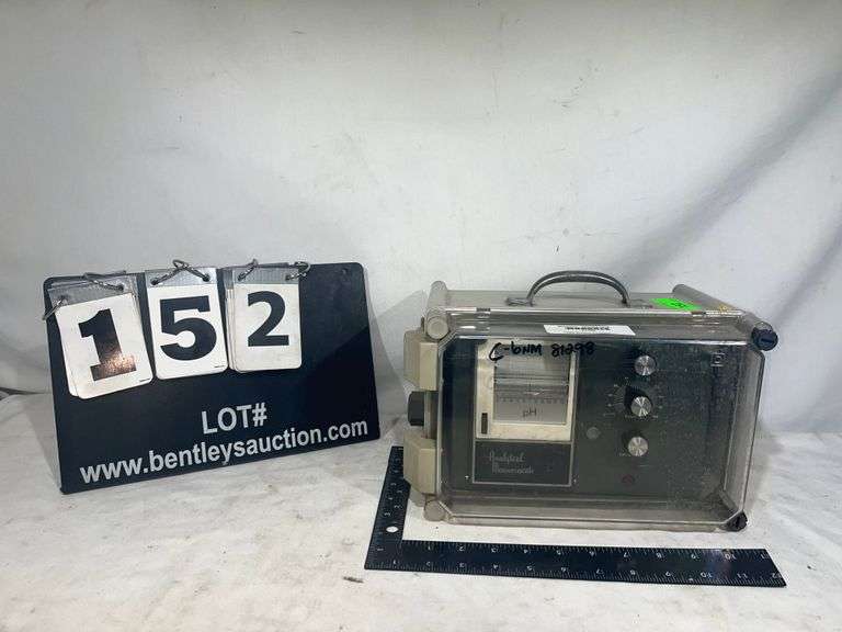 ANALYTICAL MEASUREMENTS PH CHART RECORDER - Bentley & Associates, LLC