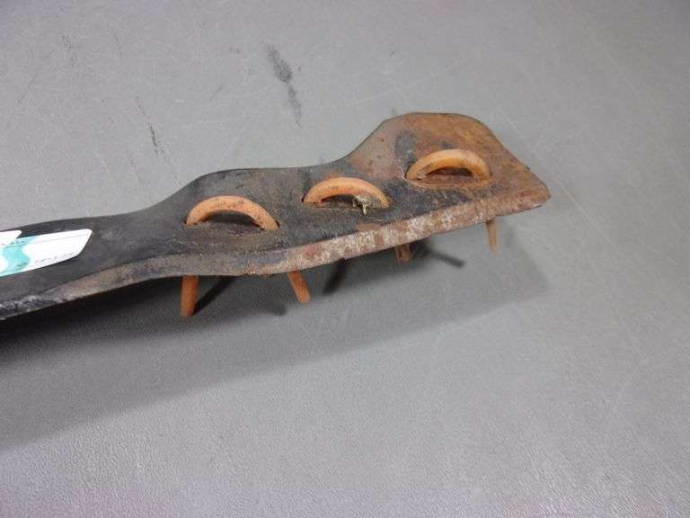 THATCHING BLADE - Bentley & Associates, LLC