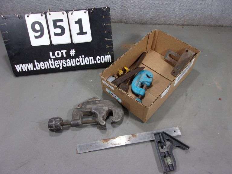 BOX: HAND HELD TOOLS - PIPE CUTTERS, SQUARES - Bentley & Associates, LLC