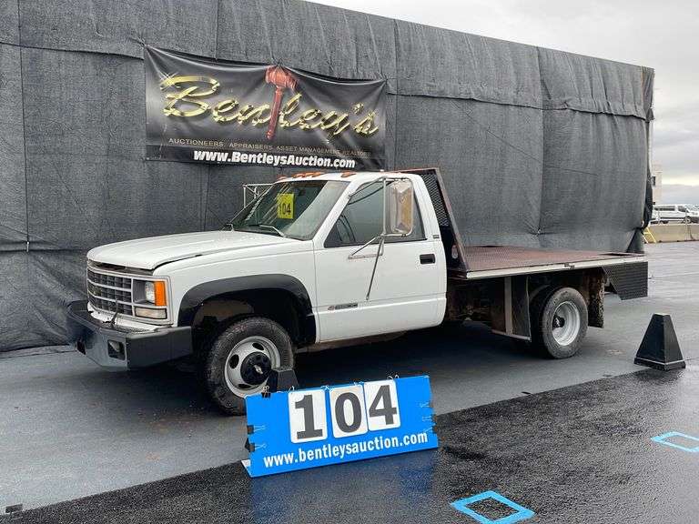 1993 CHEVROLET GMT-400 FLATBED TRUCK, 4WD, 028,488 MILES SHOWING, TITLE ...