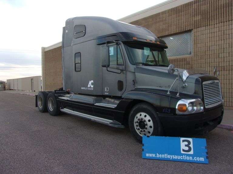 2000 FREIGHTLINER CC CONVENTIONAL TRUCK-TRACTOR 269,019 MILES - Bentley ...