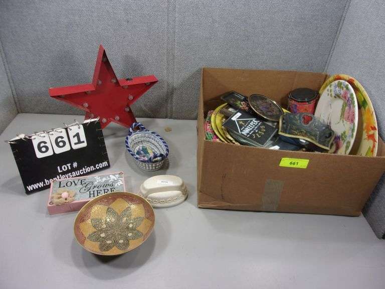 BOX: ASSORTED DECORATIVE DISHES, TRAYS, STAR, PLATTERS - Bentley ...