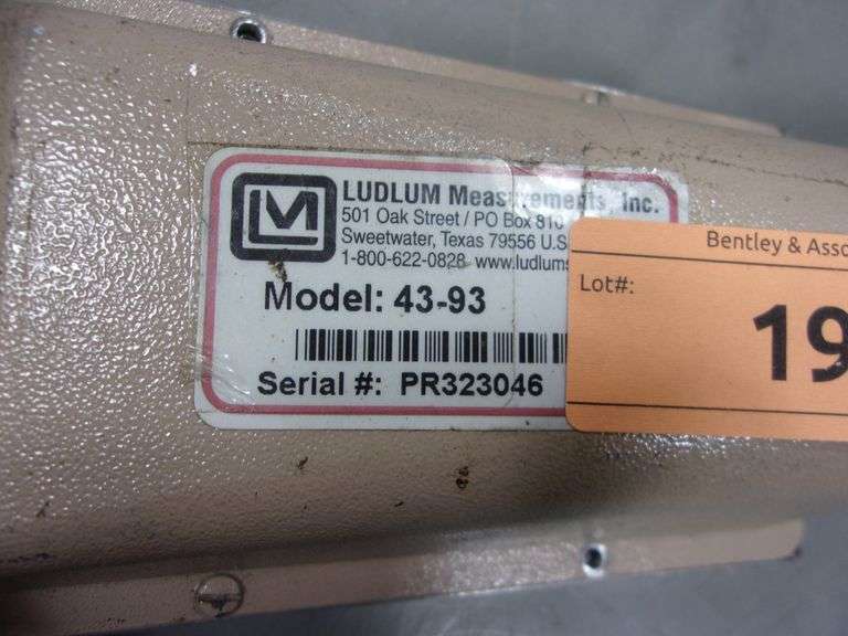 Ludlum Measurements Model 43 93 Alpha Beta Detector Bentley
