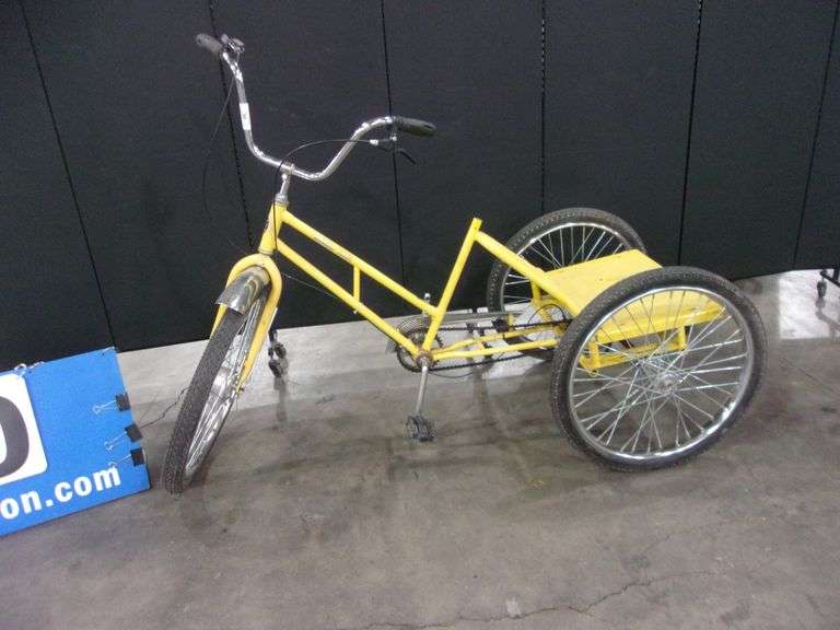 WORKMAN CYCLES YELLOW FLATBED 3-WHEELED PLANT TRICYCLE - Bentley ...