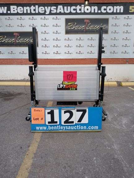 2018 LIFT GATOR XTR QUICK ATTACH LIFT GATE SYSTEM, NO KEYS - Bentley ...