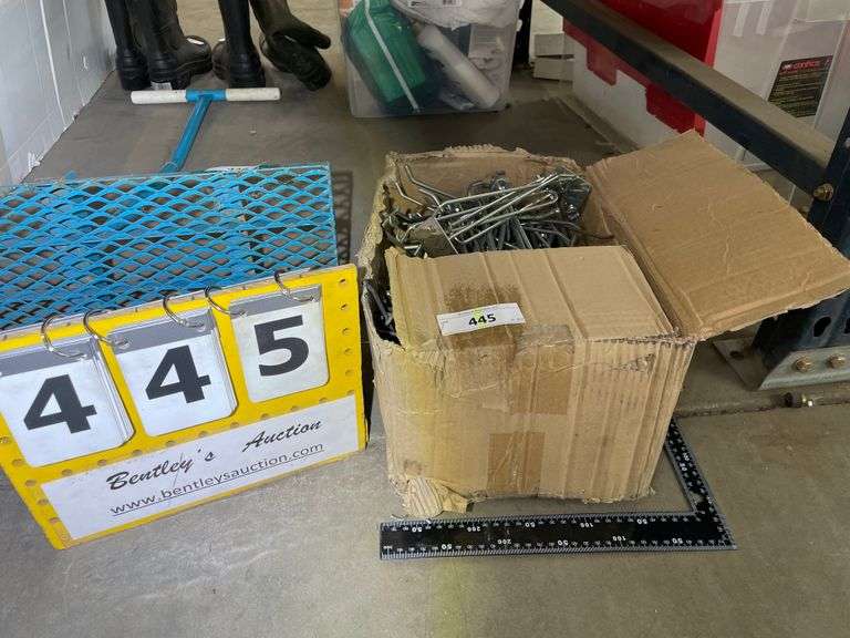 BOX: METAL HANGERS - Bentley & Associates, LLC