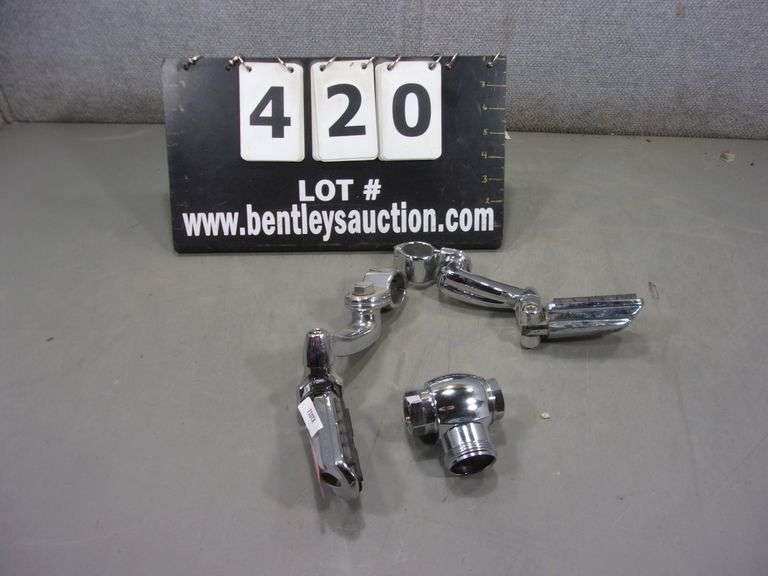 2 MOTORCYCLE FEET RESTS - Bentley & Associates, LLC