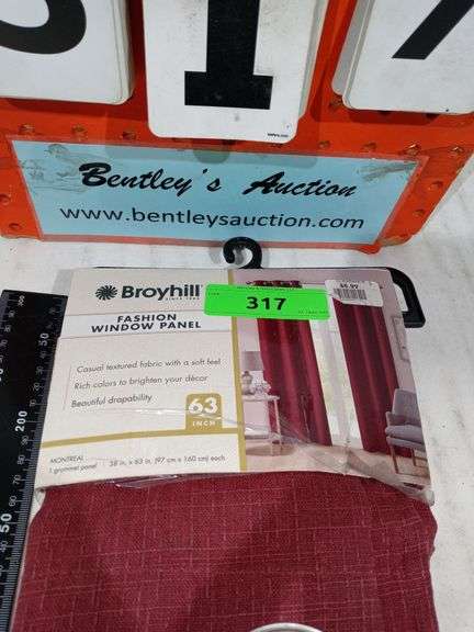 BROYHILL FASHION WINDOWS PANEL - Bentley & Associates, LLC