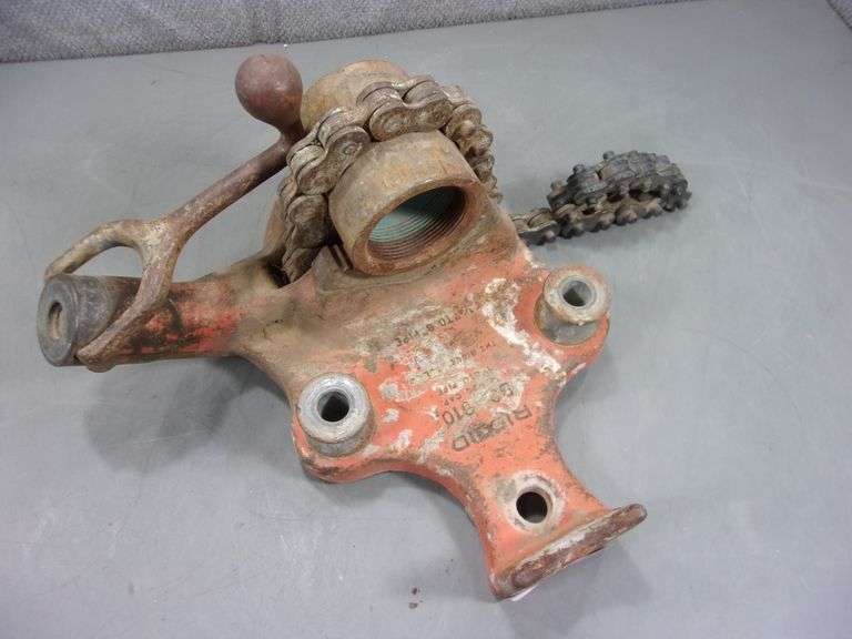 RIDGID BC-610 ORANGE CHAIN PIPE CLAMP VICE - Bentley & Associates, LLC