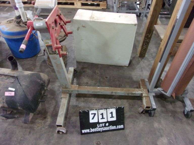 LARIN 750 LB GRAY & RED ENGINE STAND - Bentley & Associates, LLC