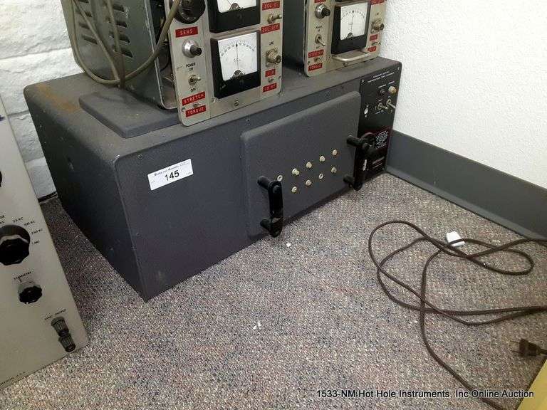 DELTA DESIGN STANDARD SERIES TEMPERATURE TEST CHAMBER - Bentley ...