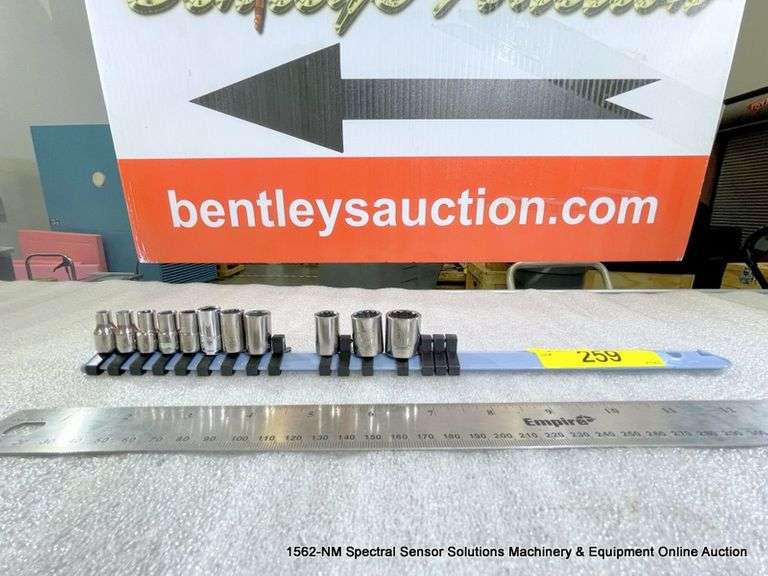 SOCKET BAR - ASSORTED SIZE 1/4" DRIVE SOCKETS CRAFTSMAN - STANDARD (11X ...