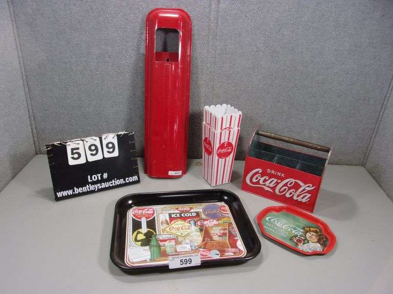 LOT: COCA COLA COLLECTOR MEMORABILIA - VENDING MACHINE SLOT, POPCORN ...