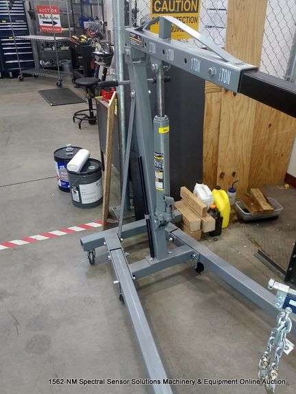 EVERCRAFT 2 TON HYDRAULIC ENGINE HOIST - Bentley & Associates, LLC