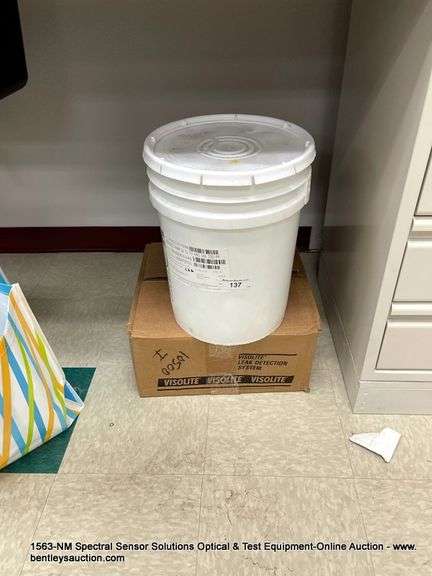 BUCKET: DESI PACKS AND VISOLITE LEAK DETECTION SYSTEM - Bentley ...