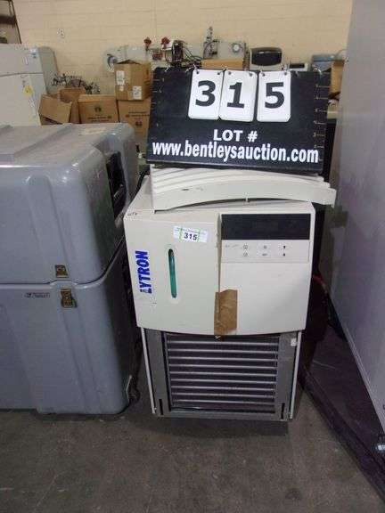 LYTRON RC011G03BR2C007 RECIRCULATING CHILLER - Bentley & Associates, LLC