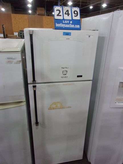 SMALL ROPER 2-DOOR REFRIGERATOR/FREEZER-WHITE - Bentley & Associates, LLC